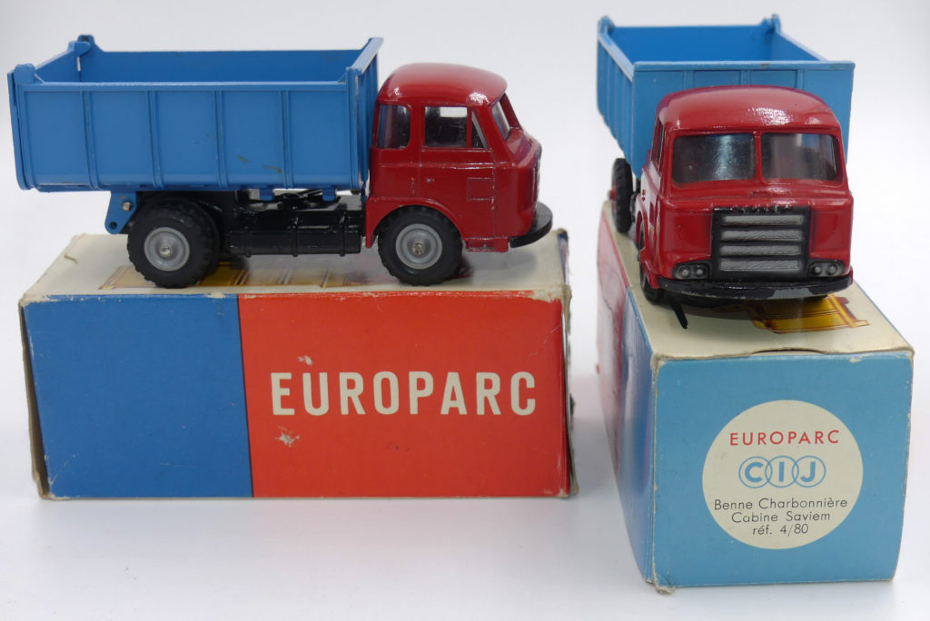 C-I-J Saviem JM240 calandre à 3 barres benne charbonnière - Auto Jaune Blog